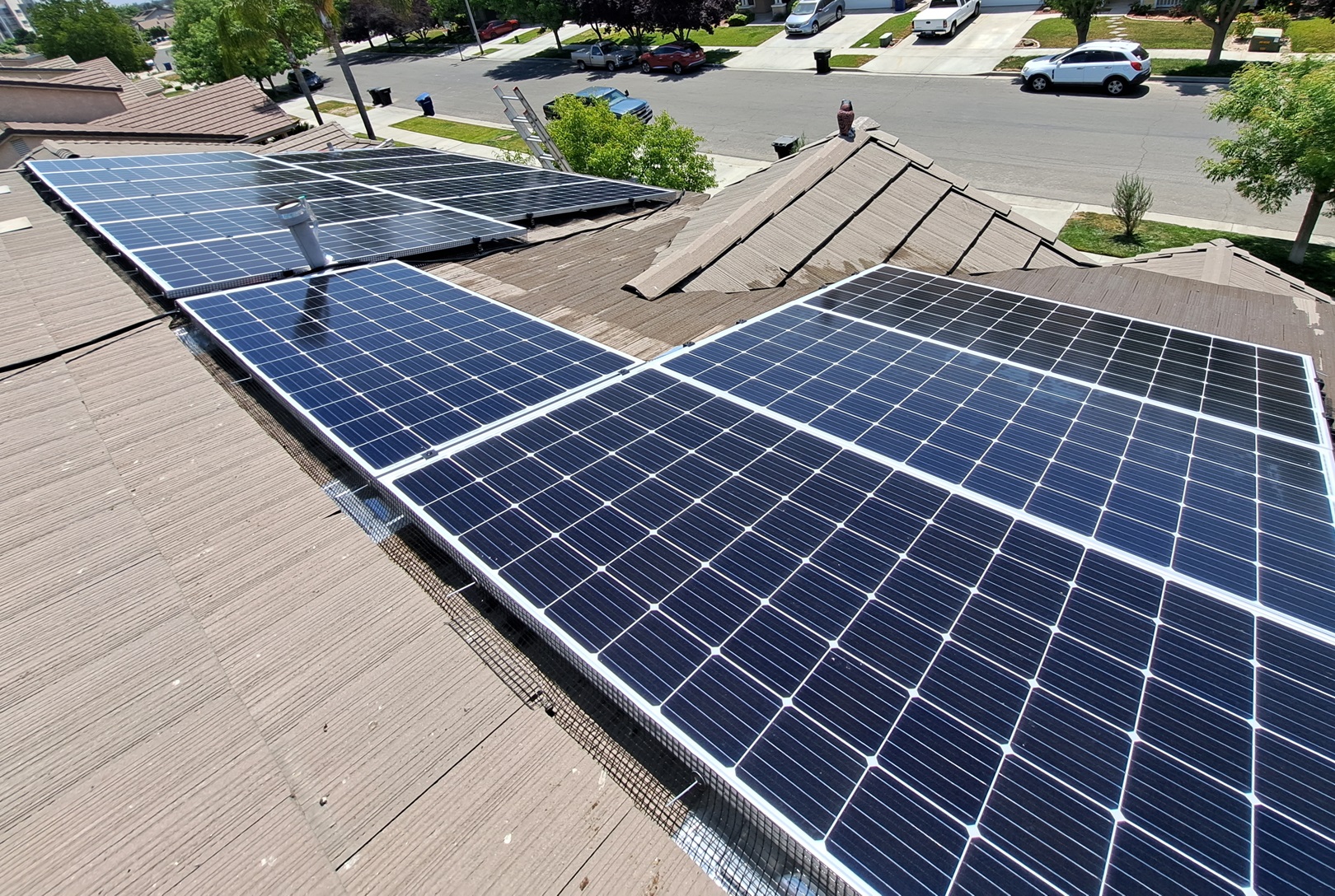 Hanford Solar Panel Cleaning Services - Hanford Solar Panel Cleaning